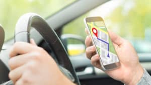 How To Track A Car Using Your Phone [Simple] - Auto Chimps